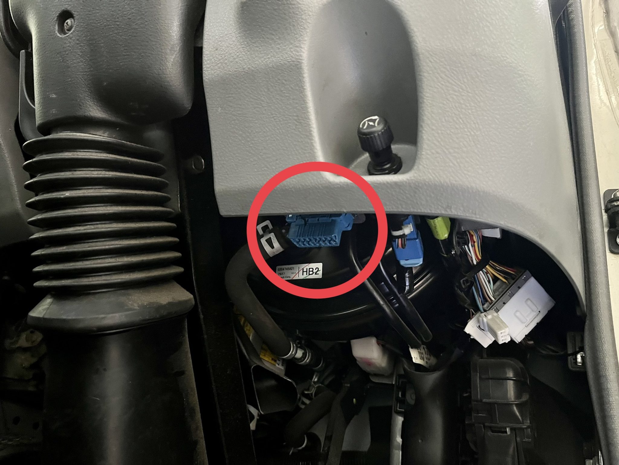 デュトロ【誤発進抑制機能現在使用出来ません】メーター表示時の対処方法 | 【自動車整備士】GAMの頭の中